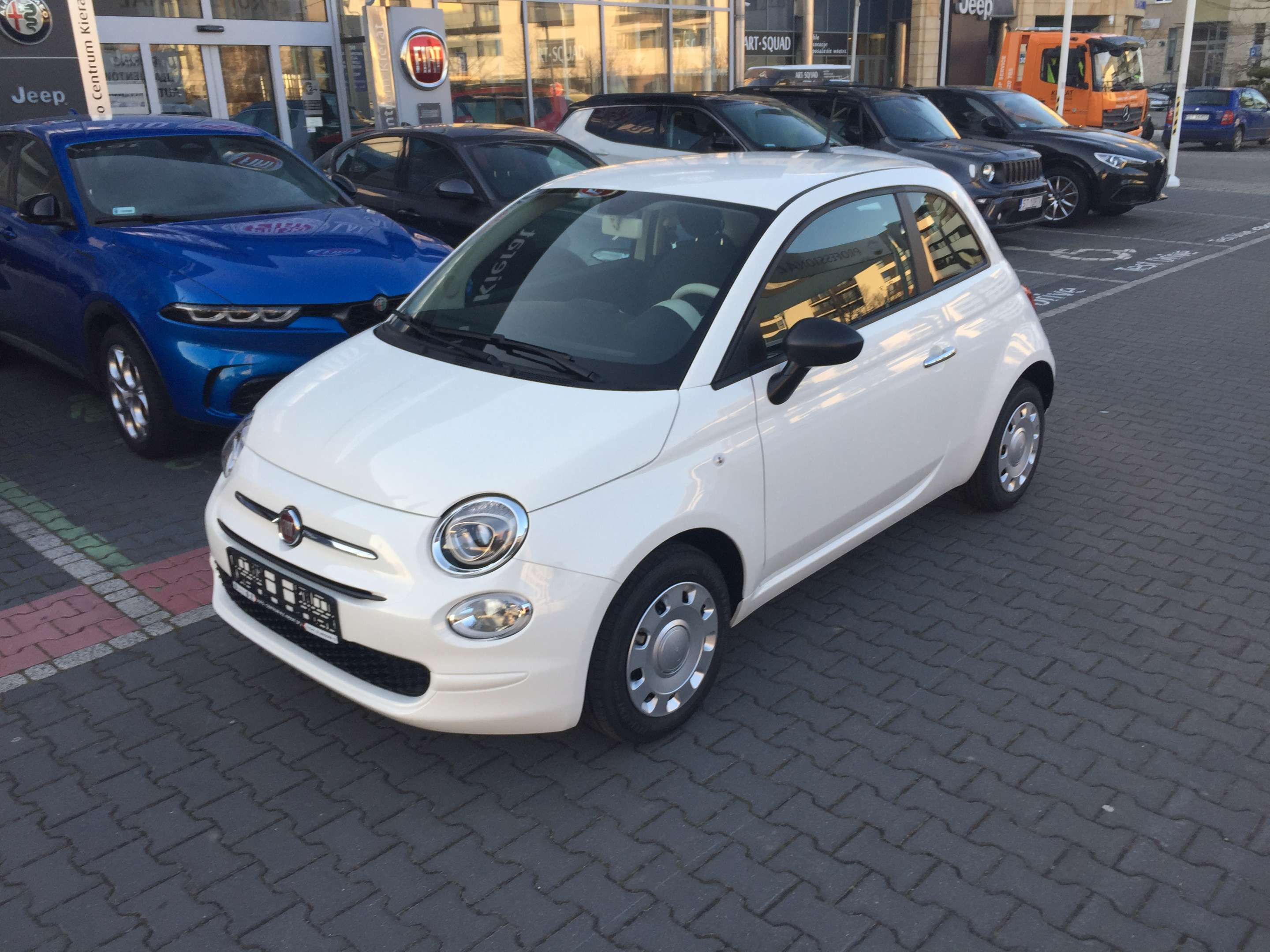 Fiat 500 Hatchback MY23 1.0 70 KM Hybrid 500 - Samochód dostępny u ...