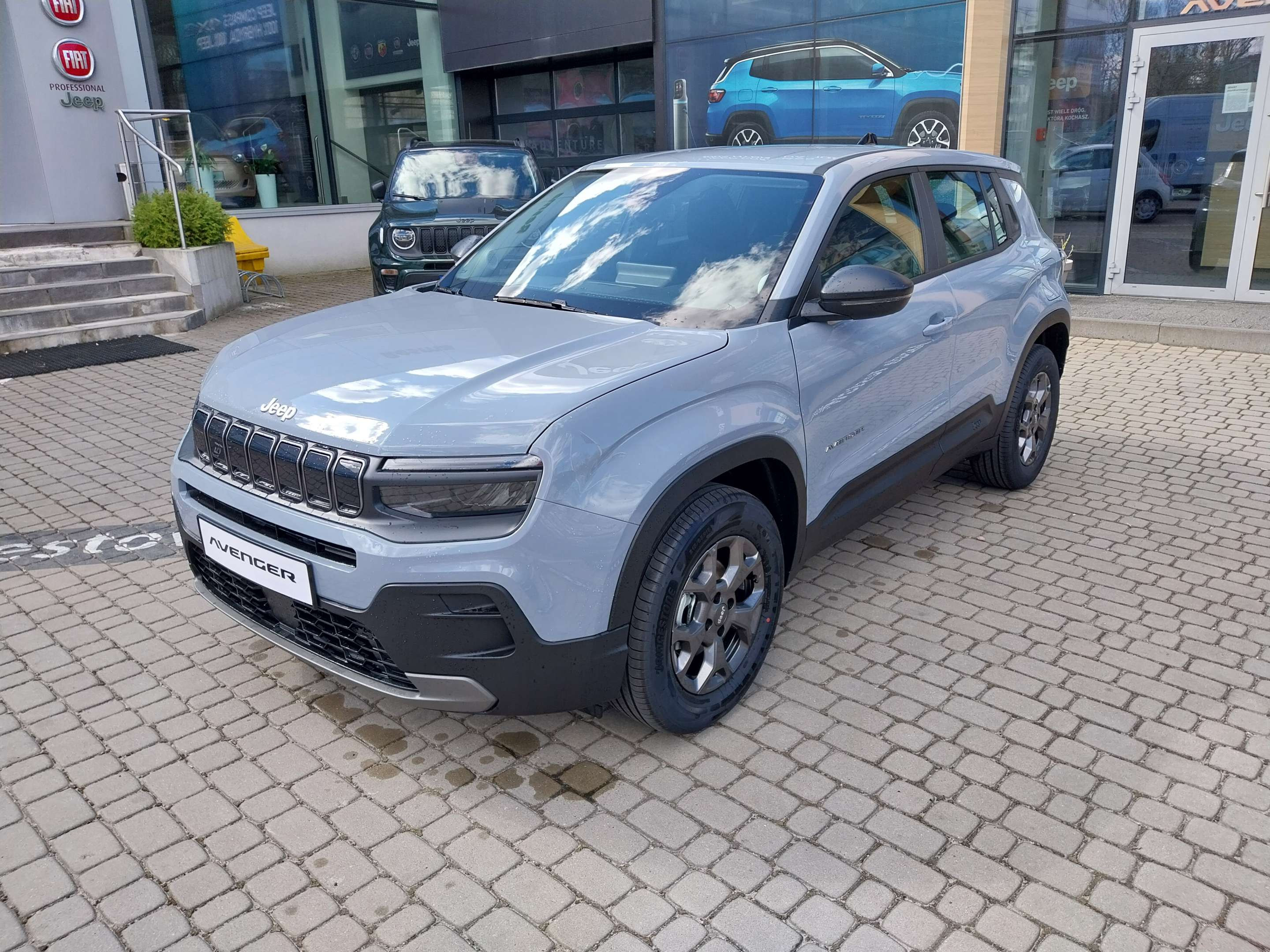 Jeep AVENGER ICE MY25 LONGITUDE 1.2 GSE T3 100 KM MT FWD - Samochód ...
